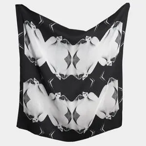 BABS BOUTIQUE NYC Black / White Silk Square Scarf Gaudi Black & White - Black/white