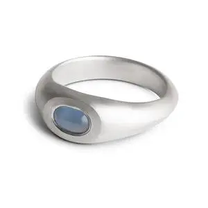 KASUN LONDON Signet Ring With Blue Spinel