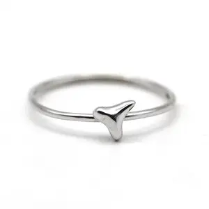 VICSTONENYC FINE JEWELRY Shark Tooth Ring