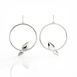 LINDA FIORE Lotus Hoop Earrings
