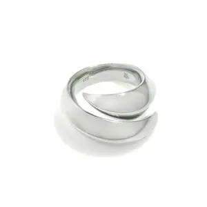 KASUN LONDON Vampire Claw Ring