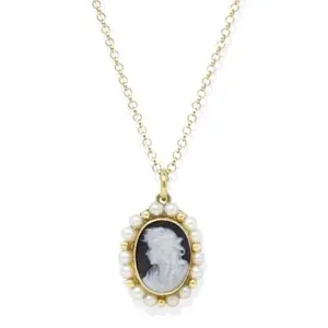 VINTOUCH ITALY Cameo And Pearl Necklace - Black