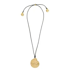 CASA CALA Ursula Seashell Pendant Necklace