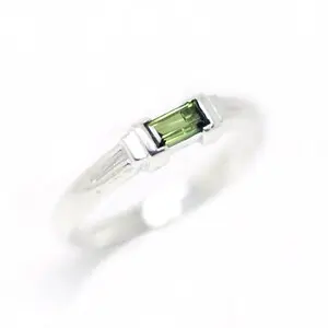 ETTA BURTON JEWELLERY Sterling Silver Gemstone Ring - Silver/green