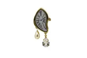 VICKISARGE Gala Brooch - Gold