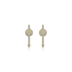 GENEVIEVE COLLECTION 18k Yellow Vertical Line Diamond Ear Cuff - Gold