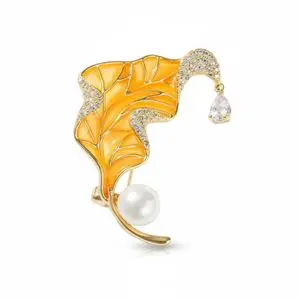 ANGEL BAROCCO Leaf Brooch With Pearl And Zircon Accents - Yellow