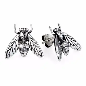 YASMIN EVERLEY JEWELLERY Hoverfly Ear Studs