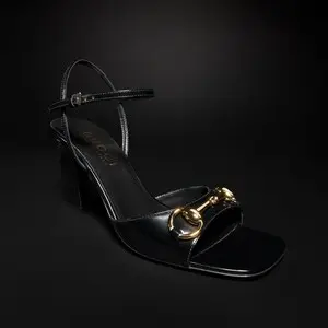 Gucci Signora Leather Sandal - Black