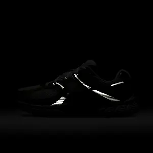 Nike V5 Rnr Athletic Sneakers - White