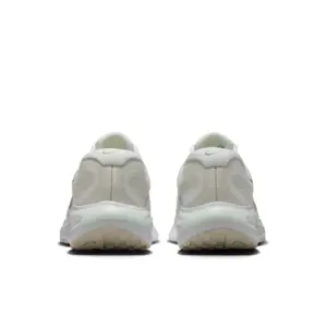 Nike Journey Run Road Running Shoes - White