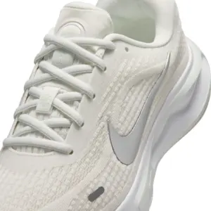 Nike Journey Run Road Running Shoes - White
