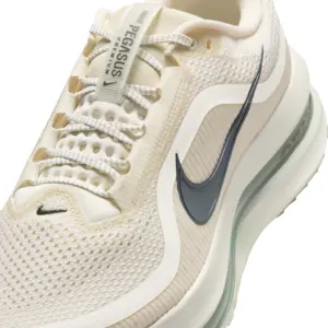 Nike Pegasus Premium Road Running Shoes - Brown