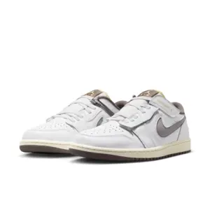 JORDAN 1 Low Easyon Sneakers
