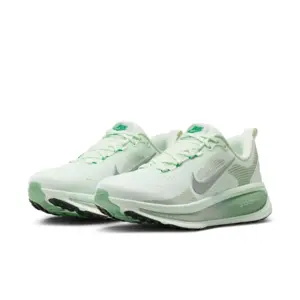 Nike Vomero 18 Road Running Shoes - Green