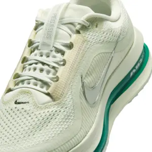 Nike Pegasus Premium Road Running Shoes - Green