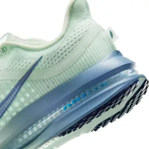 Nike Pegasus Premium Road Running Shoes - Green