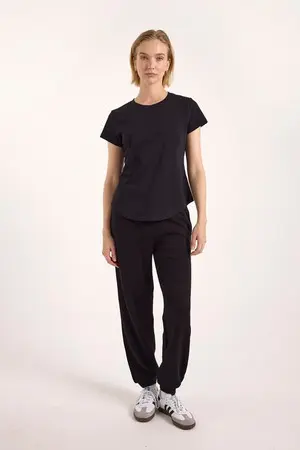 BRODIE CASHMERE Relaxed Fit Cotton Crew Neck T-shirt - Black