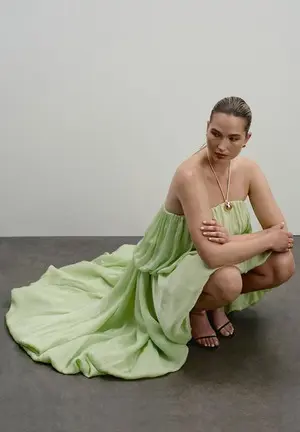 11 HONORE Bubble Halter Gown