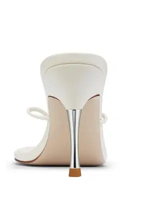 Femme La Osaka Mule - Cream