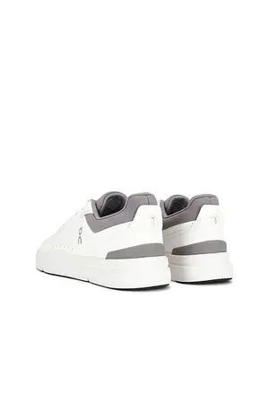 On The Roger Advantage Sneakers