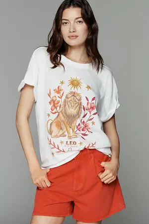 GIRL DANGEROUS Cosmic Zodiac T-shirt By - Leo