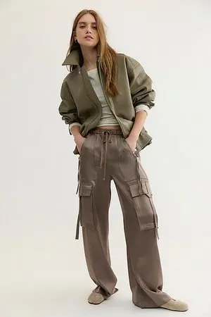 Citizens Of Humanity Citizens Of Humanity Andira Pull-On Cargo Pants Cocoa