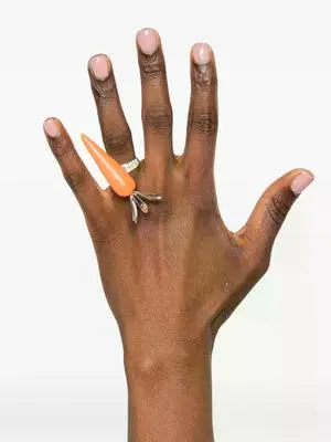 YVMIN Carrot-motif Crystal-embellished Ring