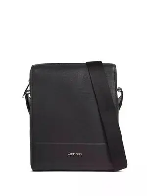 Calvin Klein Textured Logo-plaque Messenger Bag - Black