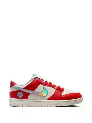 Nike Dunk Low Sneakers