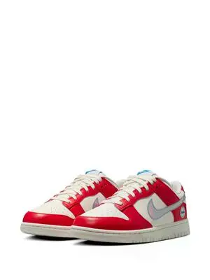 Nike Dunk Low Sneakers