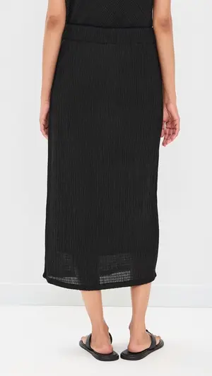 Vince Grid Plisse Midi Skirt - Black