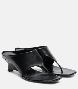Khaite Marlow 55 Leather Thong Sandals - Black