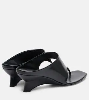 Khaite Marlow 55 Leather Thong Sandals - Black