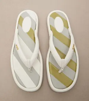TOD'S Leather Thong Sandals