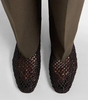 Le Monde Beryl Soft Woven Leather Slip-on Shoes - Black