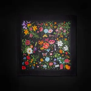 Gucci Printed Gg Wool Silk Shawl - Black