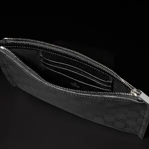 Gucci Gg Supreme Small Pouch