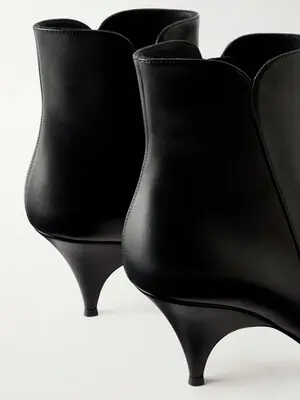 GIANVITO ROSSI Leather Pointed Toe Ankle Boots