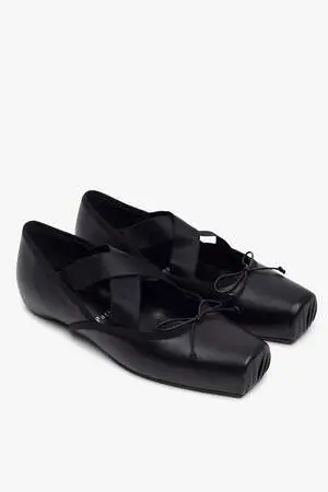 CHRISTIAN LOUBOUTIN Cassiasticina Leather Ballerinas - Black