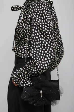 CHRISTIAN LOUBOUTIN Bettina Bow Clutch - Black