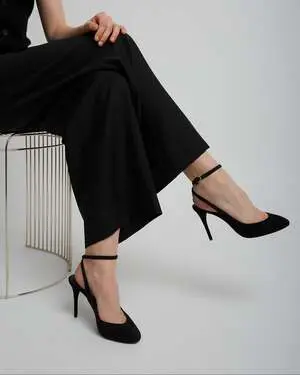 Alaïa Decollete 90 Slingbacks - Black