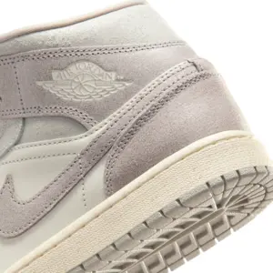 JORDAN 1 Mid Se Sneakers - Grey