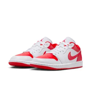 JORDAN 1 Low Top Sneakers
