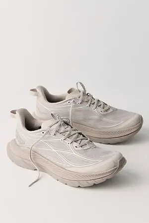 HOKA® Remastered Speed Trainers - Putty/cement