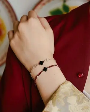 INARI JEWELLERY Sago Charm Bracelet - Black/silver