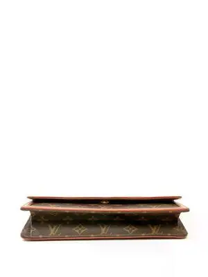 LOUIS VUITTON 1991 Monogram Pochette Dame Pm