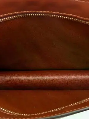LOUIS VUITTON 2001 Monogram Pochette Homme Clutch