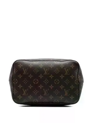 LOUIS VUITTON 2017 Monogram Neonoe Mm Bucket Bag