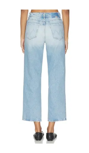 MOTHER The Rambler Zip Flood Jeans In Light Wash